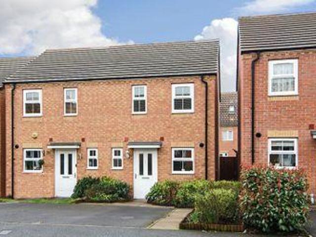 2 Bedrooms Semi detached house for sale in Yorkshire Grove, Walsall WS2