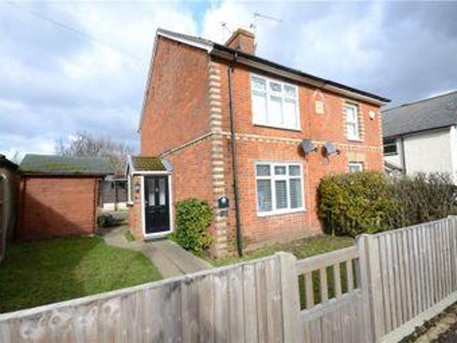 2 Bedrooms Semi detached house for sale in Yorktown Road, Sandhurst, Berkshire GU47