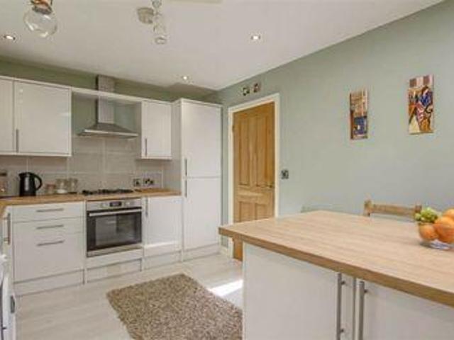 2 Bedrooms Semi detached house for sale in Yeoman Fold, Burnley, Lancashire BB12