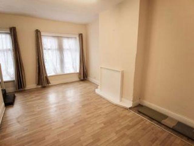 2 Bedrooms Terraced house for rent in Manchester Road, Spurn Point, Linthwaite, Huddersfield HD7