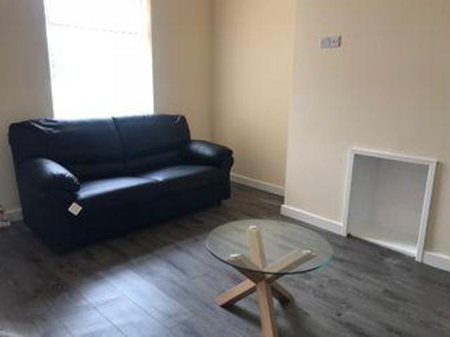 2 Bedrooms Terraced house for rent in Melville Place, Leeds LS6