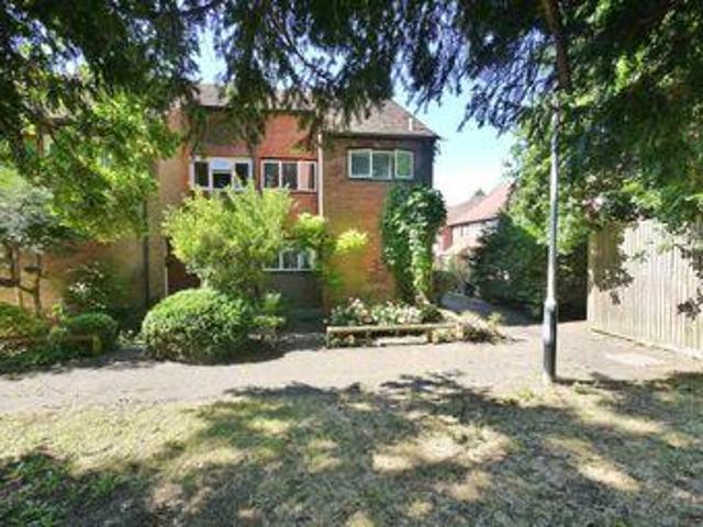2 Bedrooms Terraced house for rent in Morgan Close, Northwood HA6