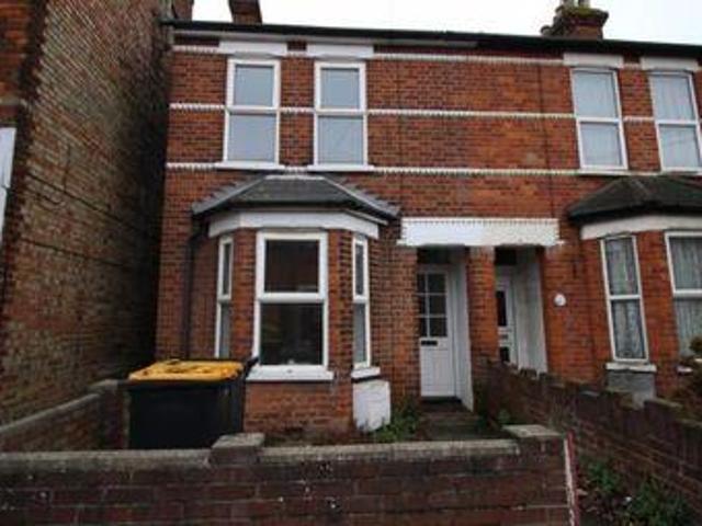 2 Bedrooms Terraced house for rent in Newnham Avenue, Bedford MK41