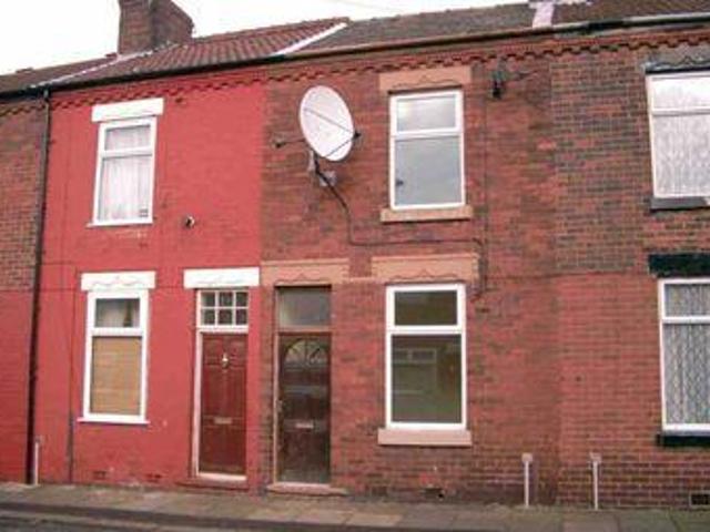 2 Bedrooms Terraced house for rent in Athol Street, Eccles, Manchester M30