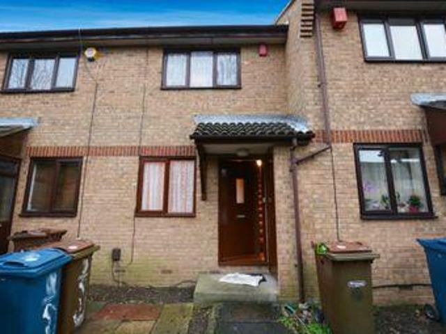 2 Bedrooms Terraced house for rent in Abbots Drive, South Harrow, Harrow HA2