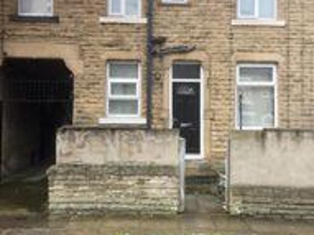 2 Bedrooms Terraced house for rent in Acton Street, Bradford BD3