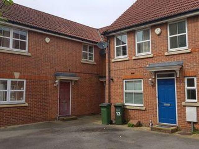 2 Bedrooms Terraced house for rent in Allenby Road, London SE28