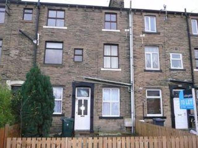 2 Bedrooms Terraced house for rent in Anne Street, Bradford BD7