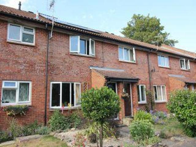 2 Bedrooms Terraced house for rent in Appledown Close, Alresford SO24