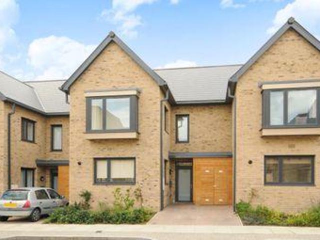 2 Bedrooms Terraced house for rent in Barnet EN5