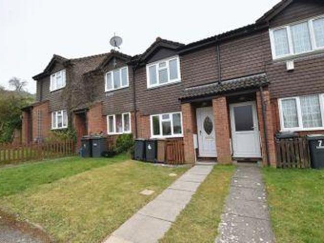 2 Bedrooms Terraced house for rent in Benington Close, Luton LU2