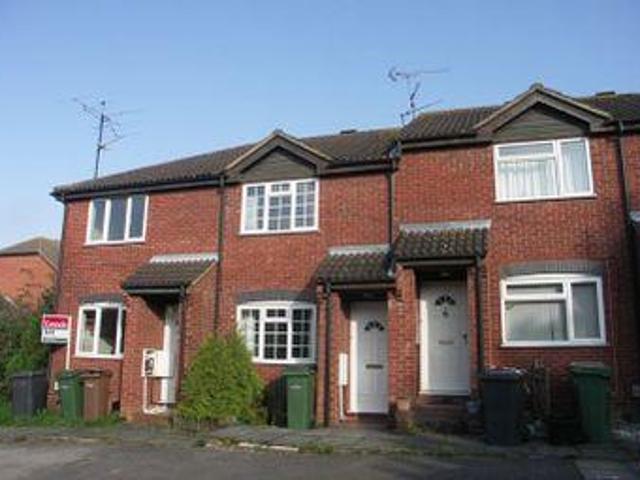2 Bedrooms Terraced house for rent in Benington Close, Luton LU2