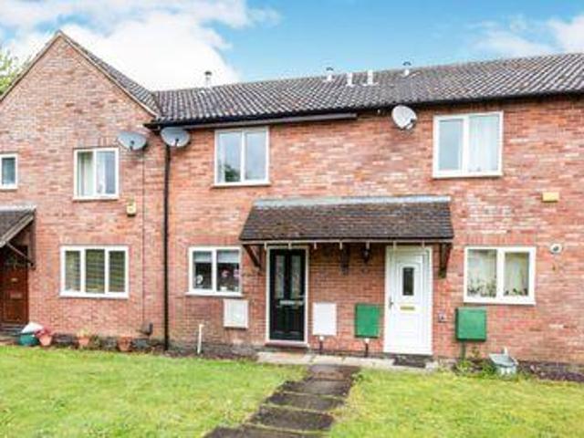 2 Bedrooms Terraced house for rent in Blackberry Walk, Lychpit, Basingstoke RG24