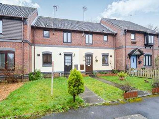 2 Bedrooms Terraced house for rent in Bluehaven Walk, Hook RG27