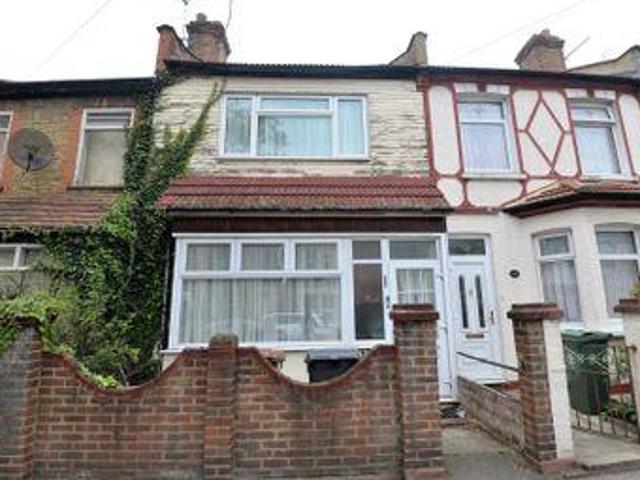 2 Bedrooms Terraced house for rent in Brookscroft Road, Walthamstow, London E17