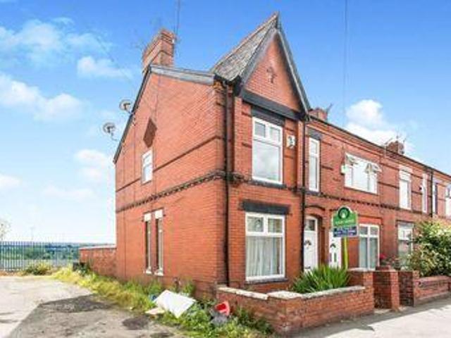 2 Bedrooms Terraced house for rent in Broadbent Street, Swinton, Manchester M27