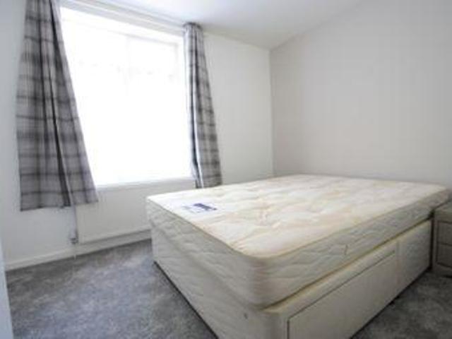 2 Bedrooms Terraced house for rent in Broxley Rd, Modern SM4