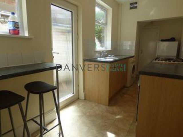 2 Bedrooms Terraced house for rent in Bruce Street, Leicester LE3