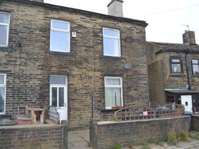 2 Bedrooms Terraced house for rent in Campbell Street, Queensbury, Bradford BD13
