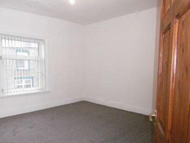 2 Bedrooms Terraced house for rent in Castle Street, Nelson BB9
