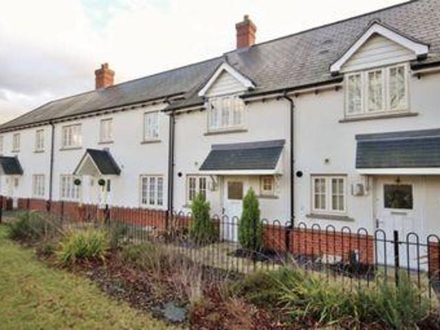 2 Bedrooms Terraced house for rent in Captain Gardens, Colchester CO2