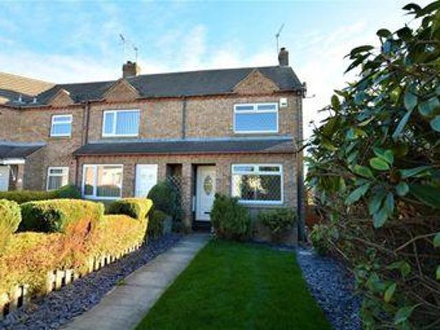 2 Bedrooms Terraced house for rent in Cawdel Way, South Milford, Leeds LS25