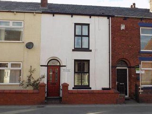 2 Bedrooms Terraced house for rent in Church Street, Westhoughton, Bolton BL5