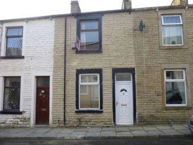 2 Bedrooms Terraced house for rent in Coultate St, Tim Bobbin, Burnley, Lancashire BB12