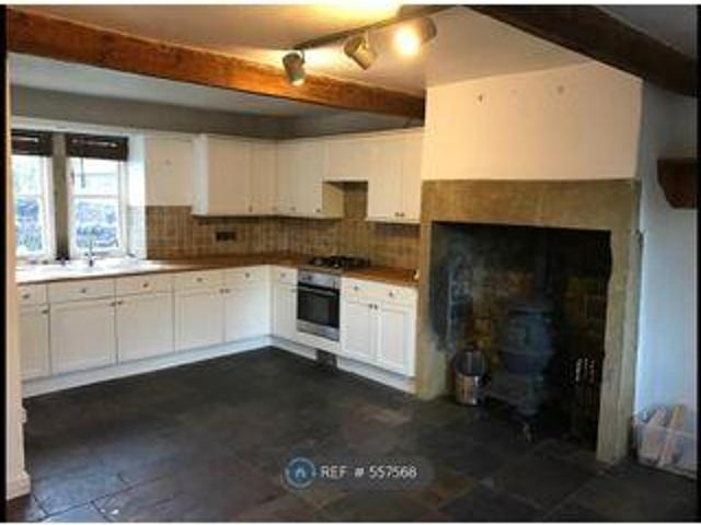 2 Bedrooms Terraced house for rent in Crag Hill Road, Thackley BD10