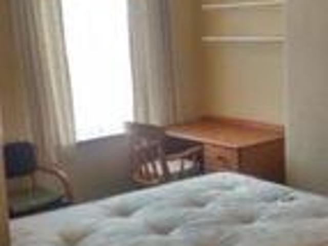 2 Bedrooms Terraced house for rent in Diamond Street, York YO31