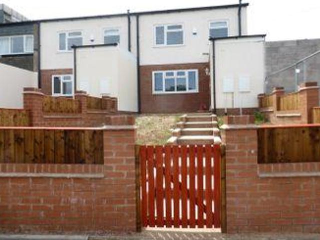 2 Bedrooms Terraced house for rent in Easterton Croft, Birmingham B14