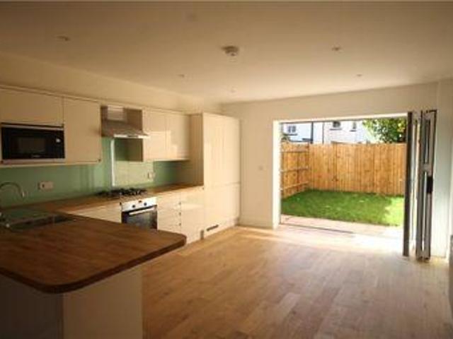 2 Bedrooms Terraced house for rent in Fawcett Road, Croydon CR0