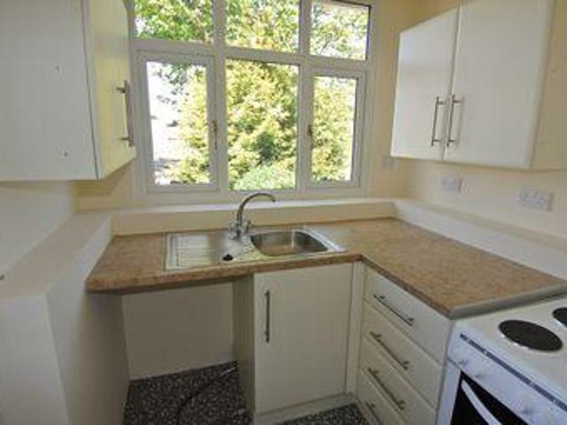 2 Bedrooms Terraced house for rent in Felcote Avenue, Dalton, Huddersfield HD5