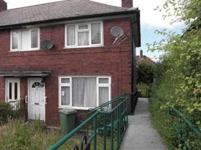 2 Bedrooms Terraced house for rent in Foundry Mill Terrace, Leeds LS14