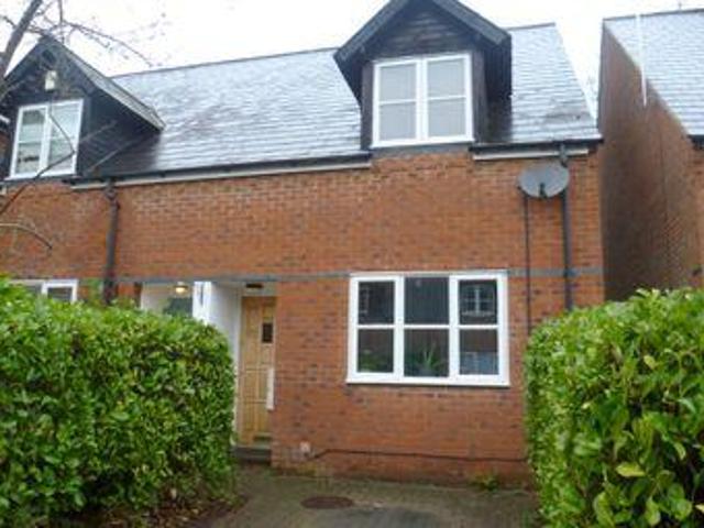 2 Bedrooms Terraced house for rent in Frank Atter Croft, Wolverton MK12