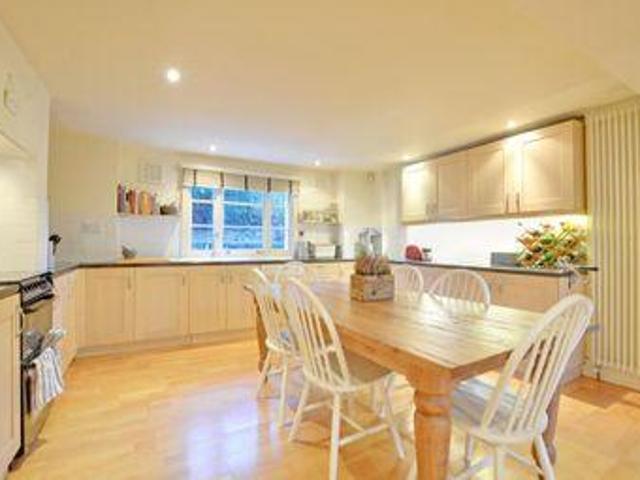 2 Bedrooms Terraced house for rent in Guildford Grove, Greenwich, London SE10