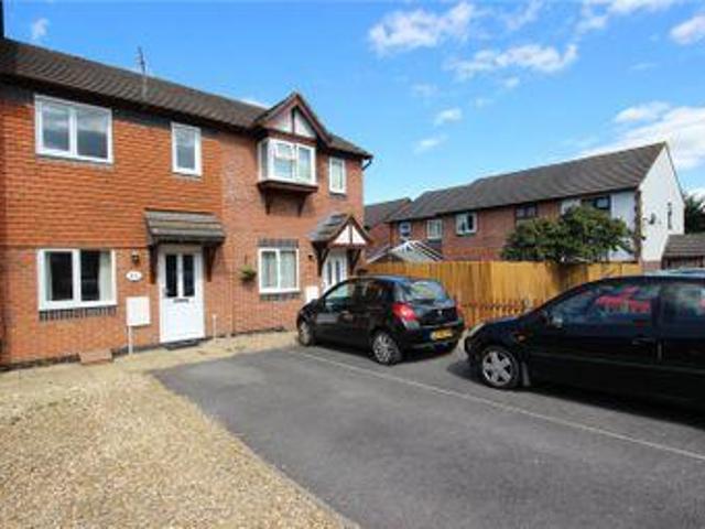 2 Bedrooms Terraced house for rent in Gallivan Close, Little Stoke, Bristol BS34