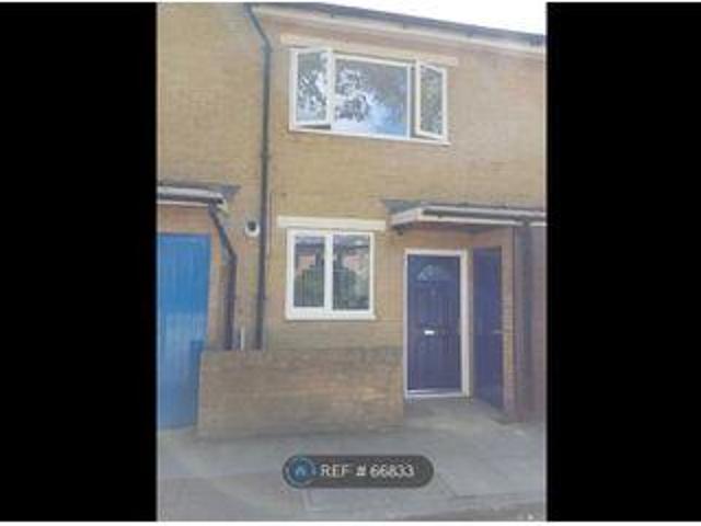 2 Bedrooms Terraced house for rent in Grace Street, London E3