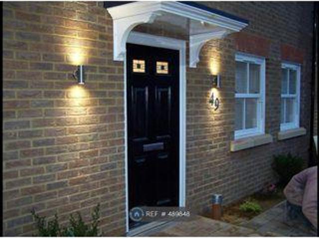 2 Bedrooms Terraced house for rent in Greenbank Row, Luton LU2