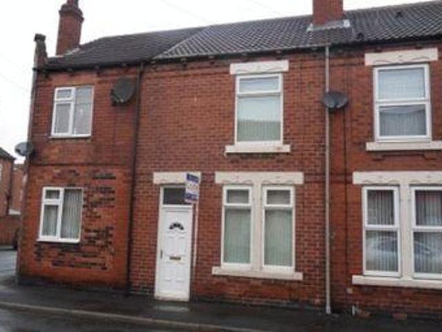 2 Bedrooms Terraced house for rent in Hugh Street, Castleford WF10