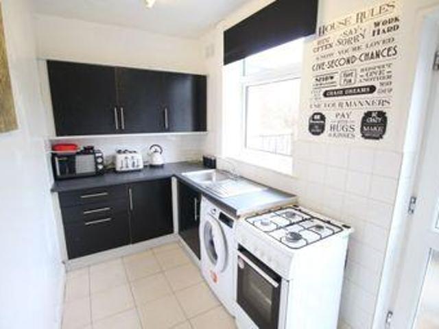 2 Bedrooms Terraced house for rent in Hall Road, Sheffield S9