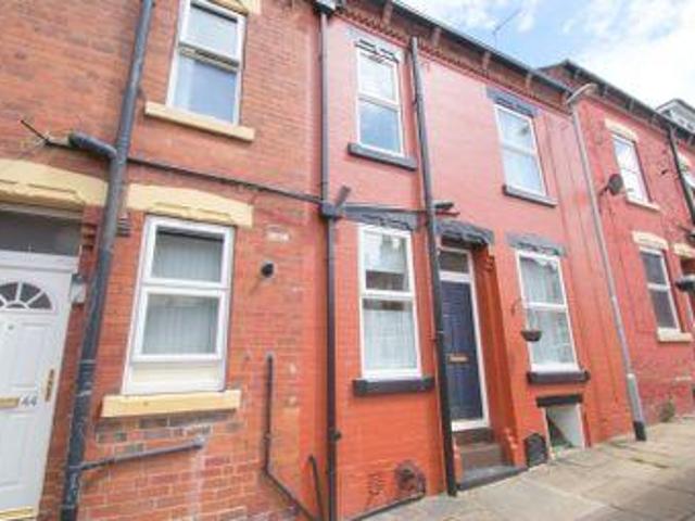 2 Bedrooms Terraced house for rent in Harold Terrace, Hyde Park, Leeds LS6