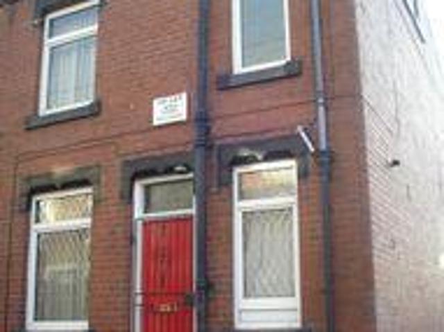 2 Bedrooms Terraced house for rent in Harold View, Hyde Park, Leeds LS6