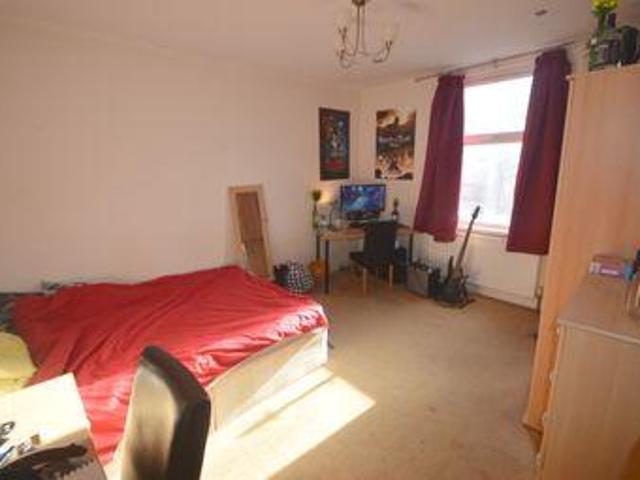 2 Bedrooms Terraced house for rent in Harold View, Leeds LS6