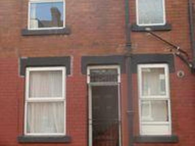 2 Bedrooms Terraced house for rent in Harold Walk, Leeds LS6