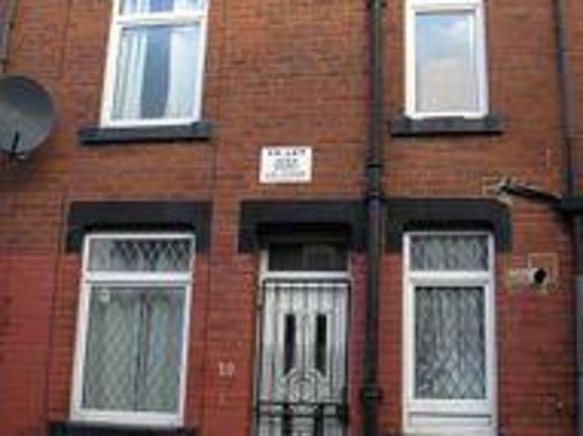 2 Bedrooms Terraced house for rent in Harold Road, Leeds LS6
