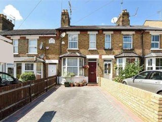 2 Bedrooms Terraced house for rent in High Street, Northwood HA6