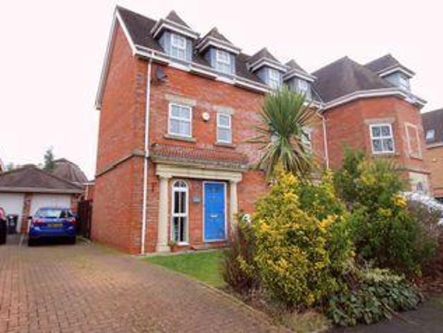 2 Bedrooms Terraced house for rent in Holland House Road, Walton Le Dale, Preston PR5