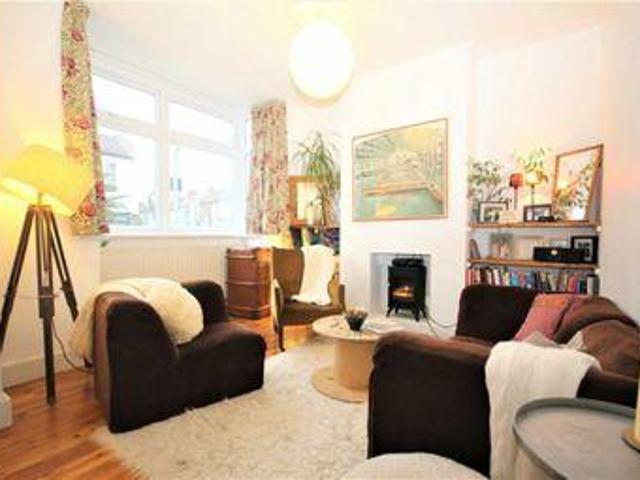 2 Bedrooms Terraced house for rent in King Edward Road, London E17