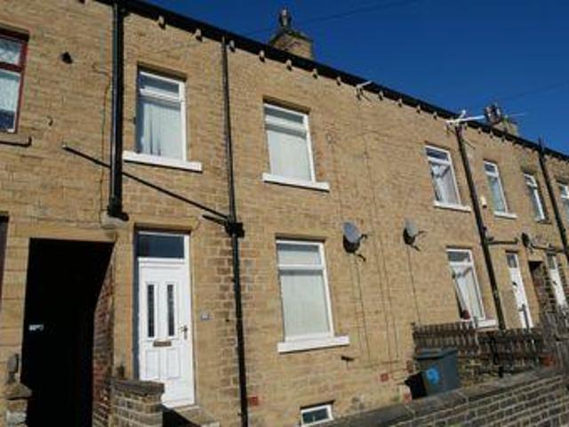 2 Bedrooms Terraced house for rent in King Street, Lindley, Huddersfield HD3